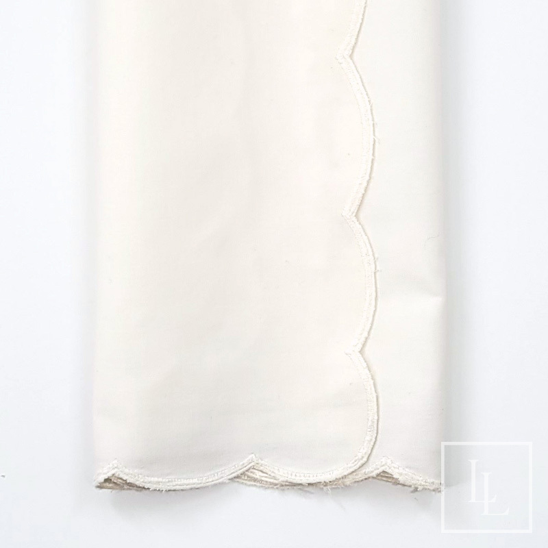 Linen Scolloped Edged Napkin | High Peak Rentals Livingston, Montana