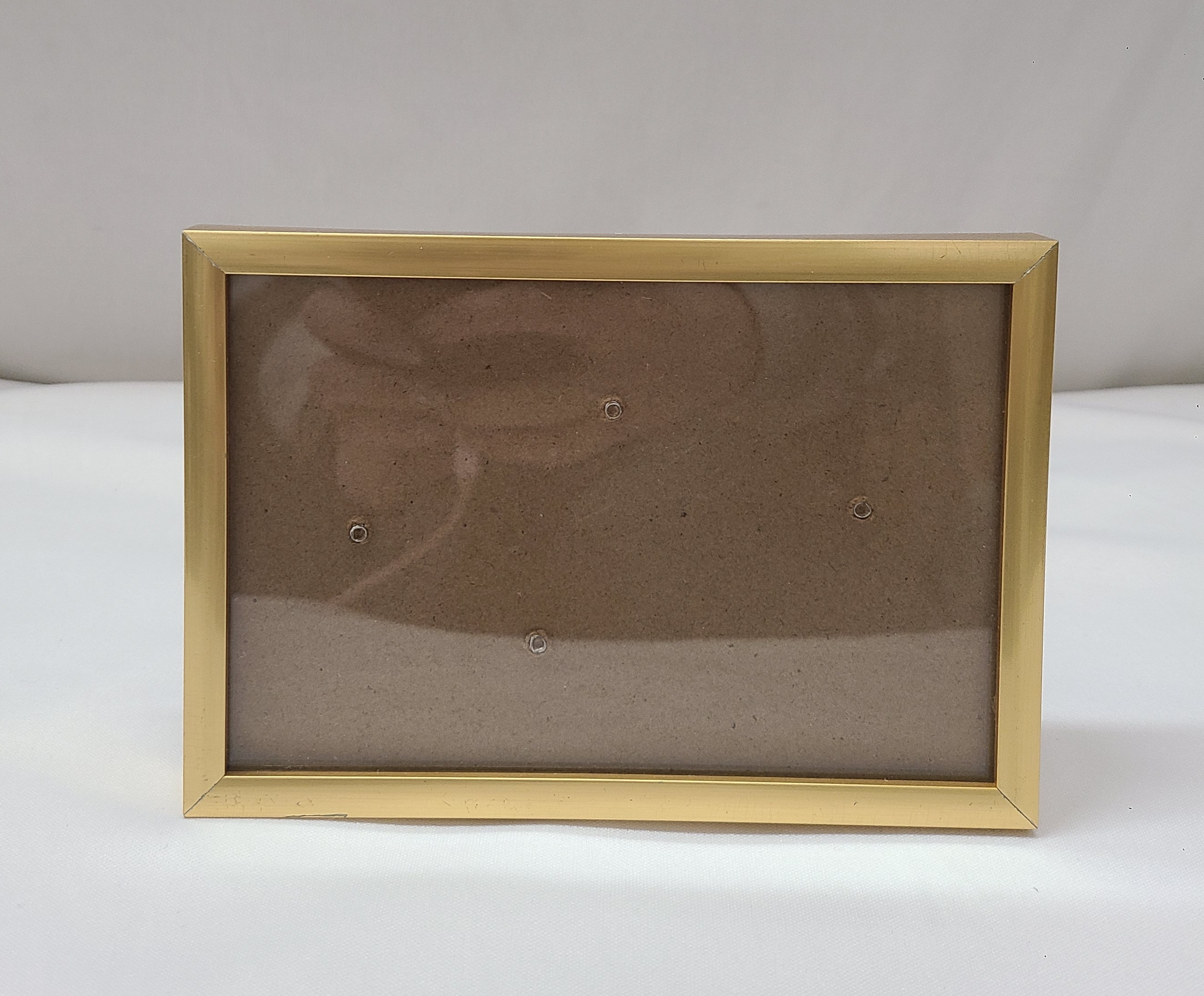 Modern Gold Frame 4'x6' | Revel & Flourish Minneapolis Event Rentals