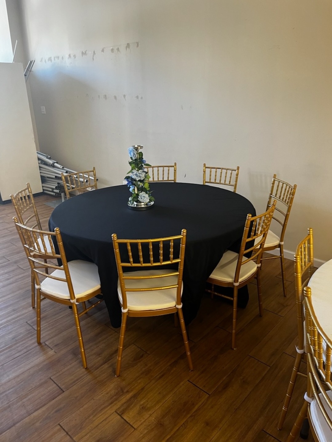 Gold Chivary Chairs | Trusted Party Rentals in Chicago | 24/7 Event ...