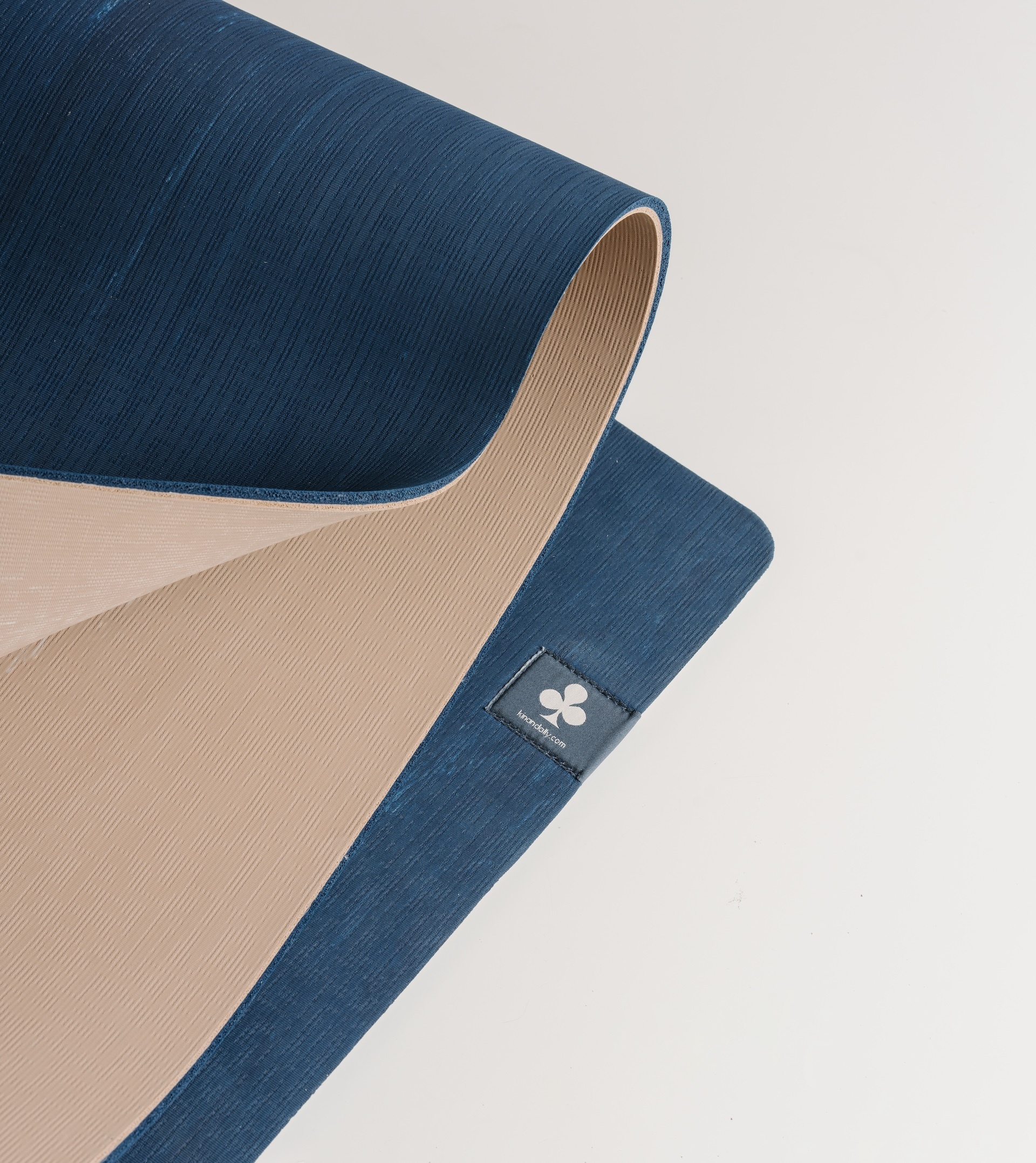 GoodGrip Yoga Mat - Studio 6mm | Kin + Ally Rentals for Classes, Events ...