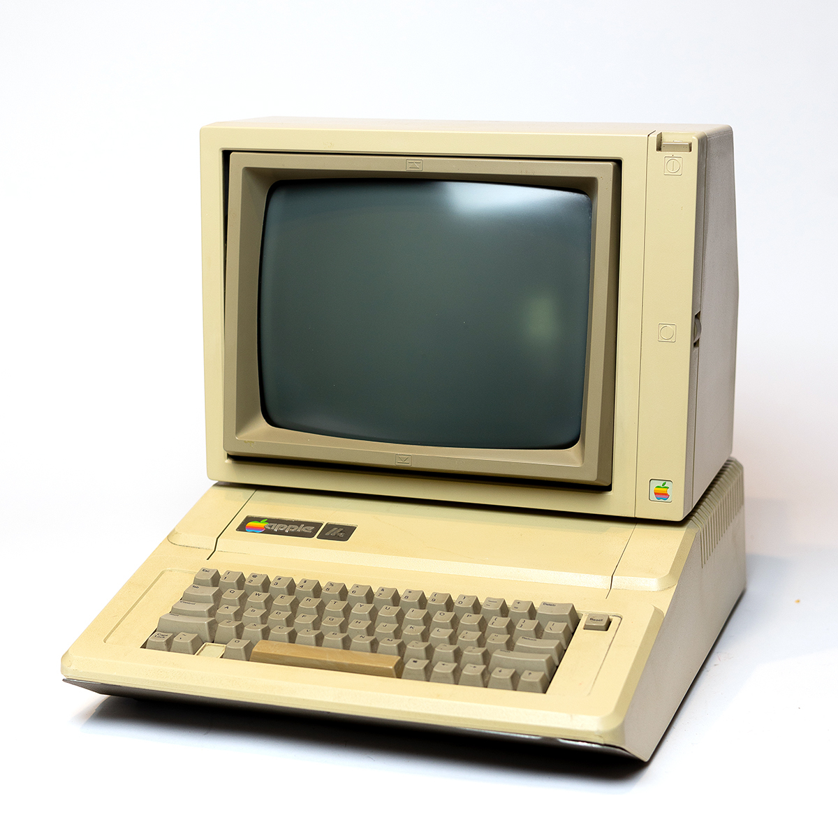 Apple II 2 Desk Top Computer Vintage Technology | Prop Haulin
