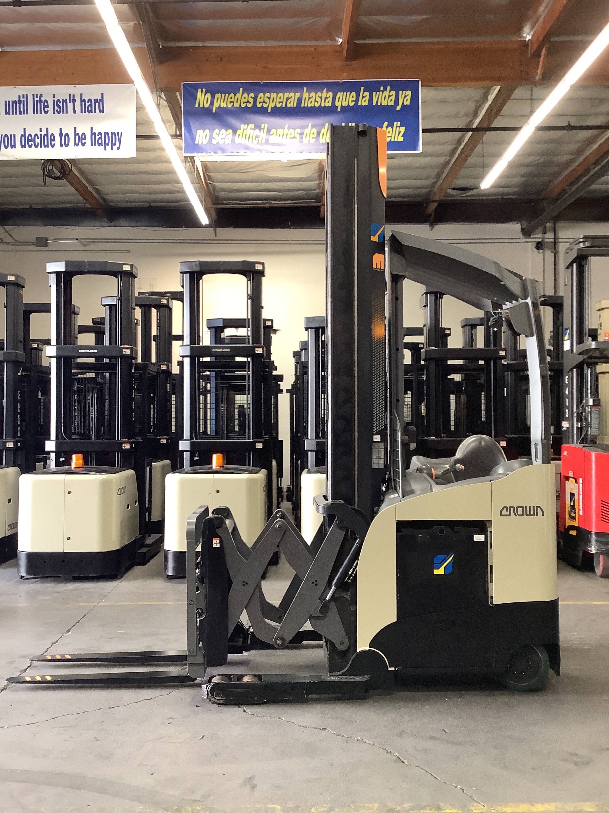 Crown Double Reach 300' Lift Height | Electrolift - Forklift Rentals ...