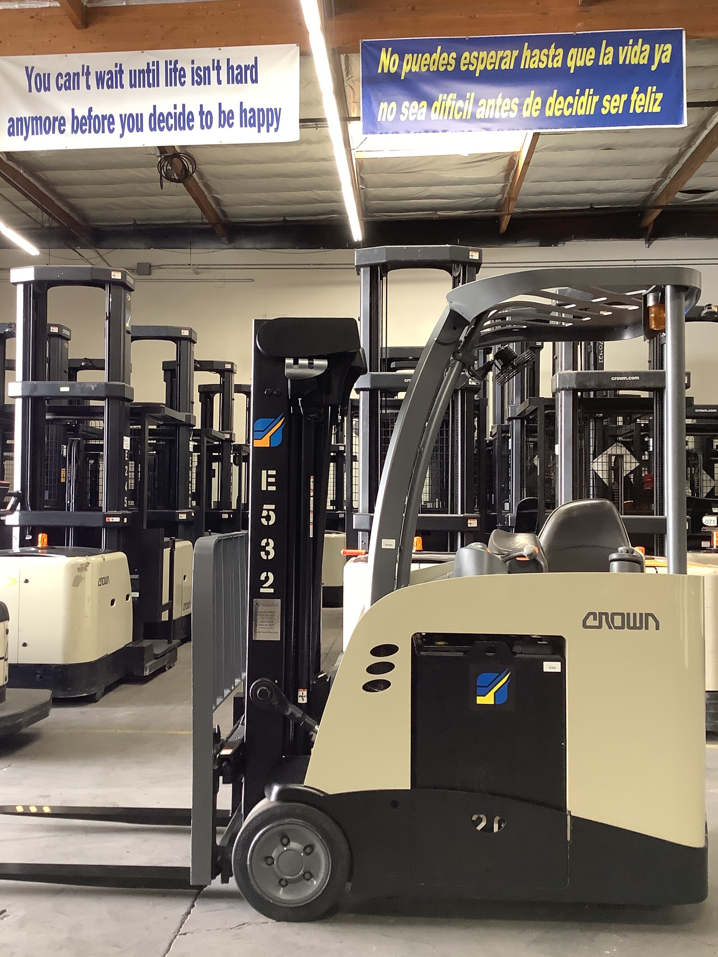 Crown Dock Stocker 190' Lift Height | Electrolift - Forklift Rentals ...