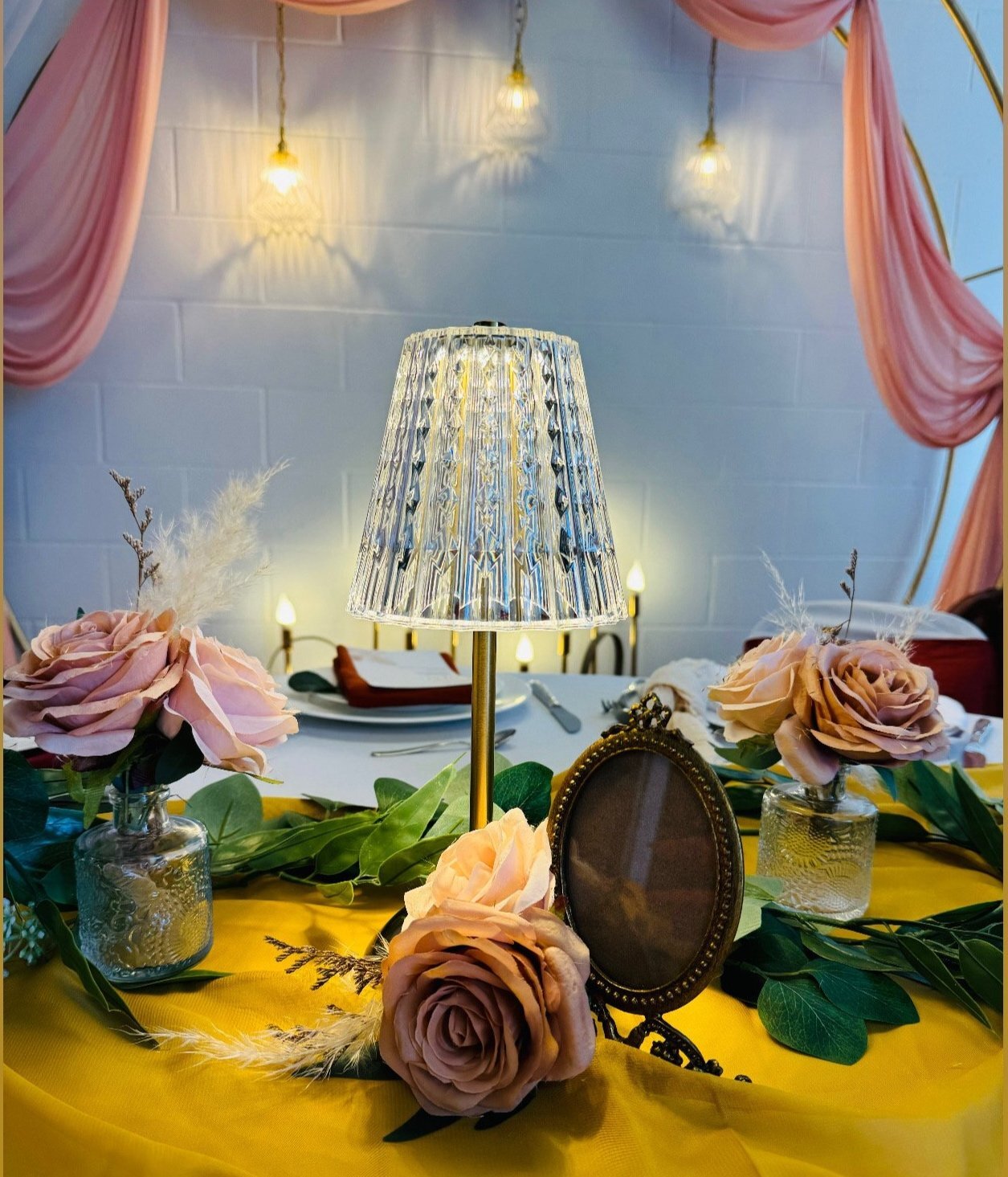 Gold Table Lamps | Knotwood Event Rentals | Edmonton Event & Wedding ...