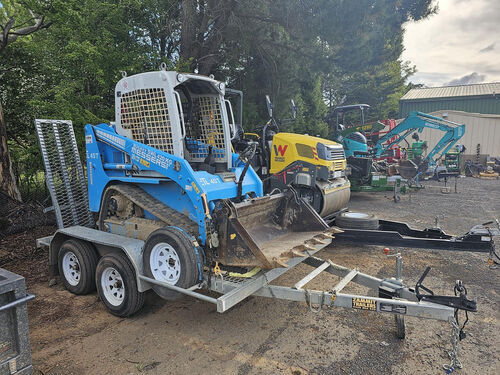 TRACKED SKID STEER LOADER | PNJ Hire - Orange NSW and Central West