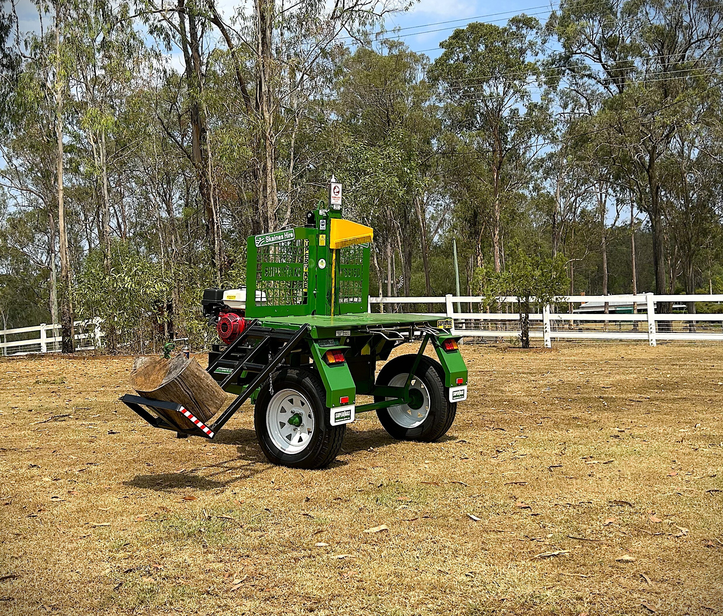 Hydraulic Wood Splitter with Lifter | Skaines Hire
