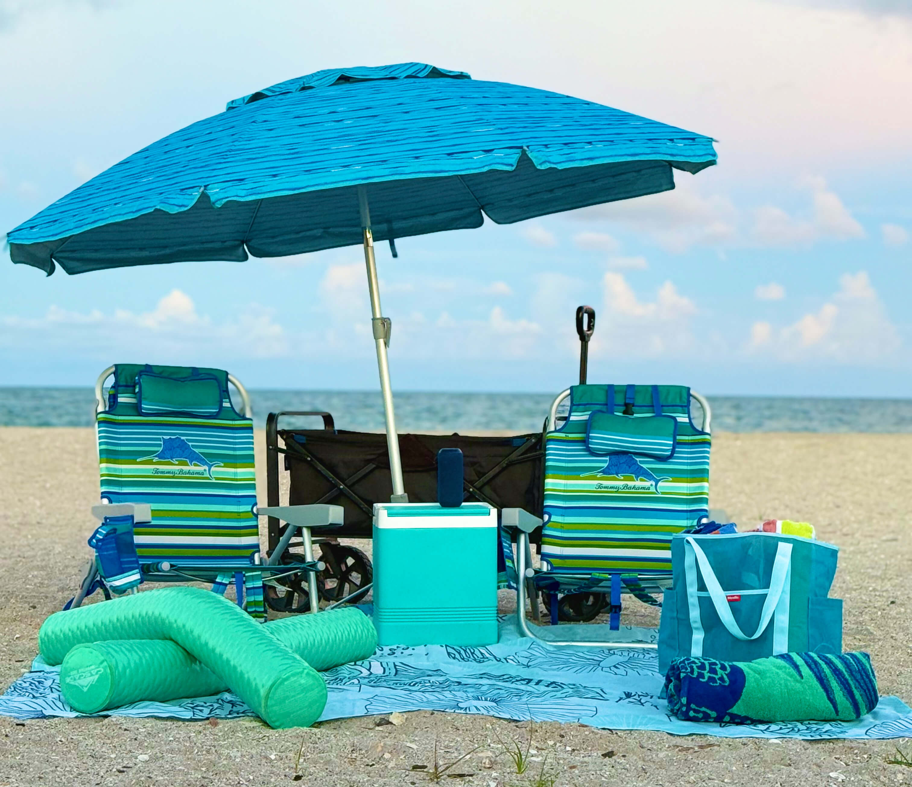 Twin Tide Deluxe Beach Bundle Rental | Siesta Key & Sarasota | Sunny ...