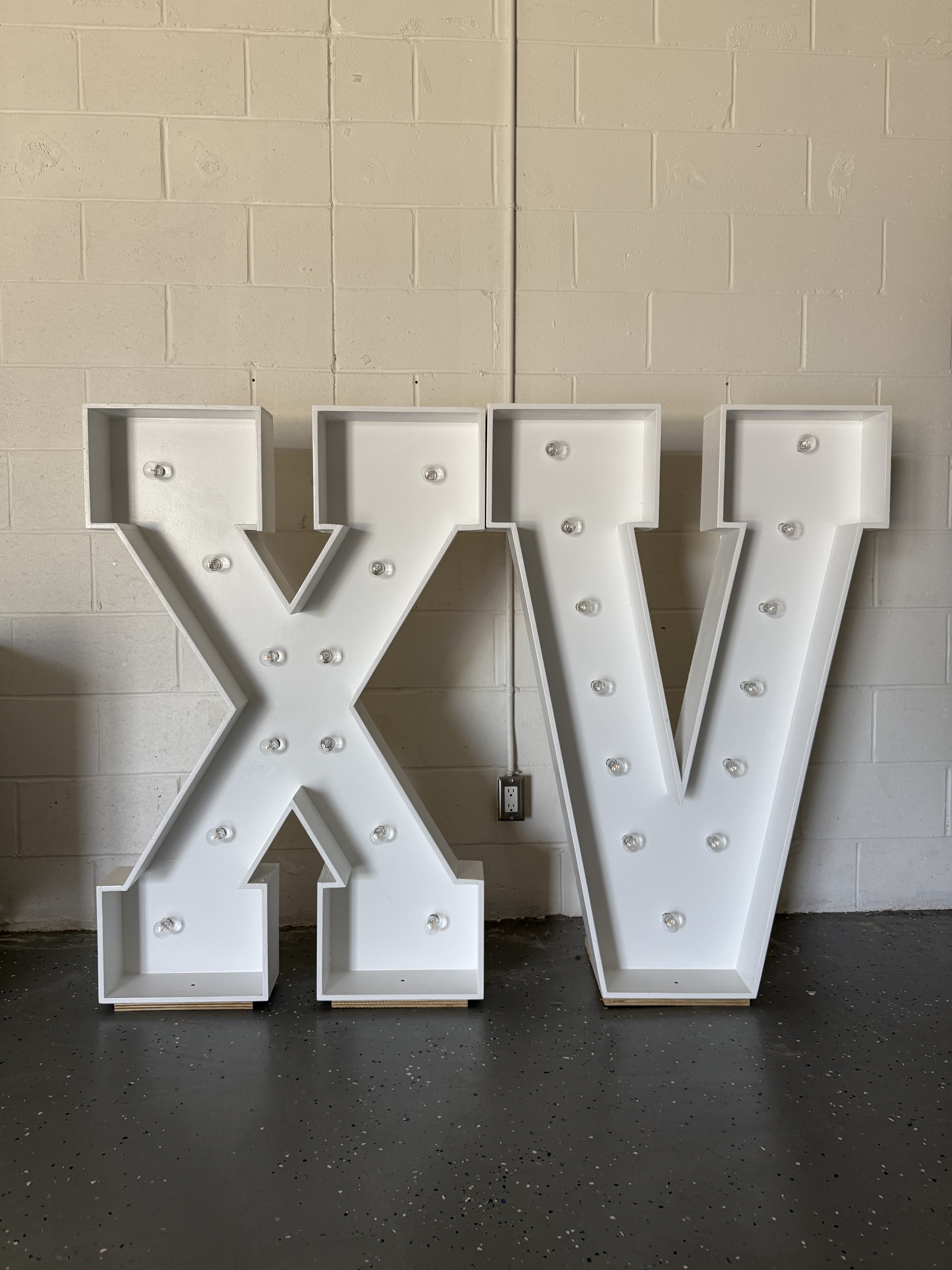 XV Marquee Letters | H&A RENTALS