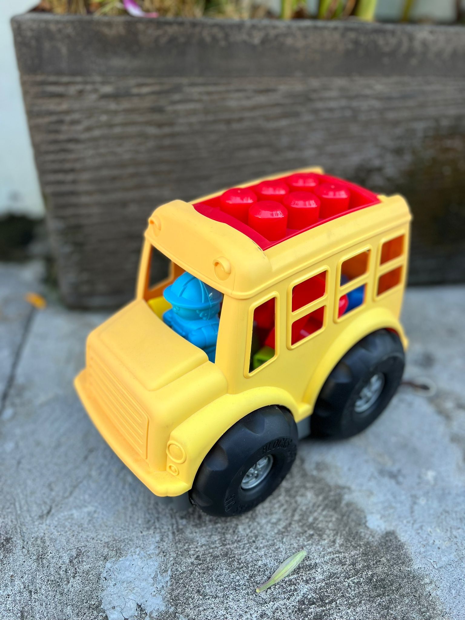 School Bus with blocks | Bali Kidz Hire