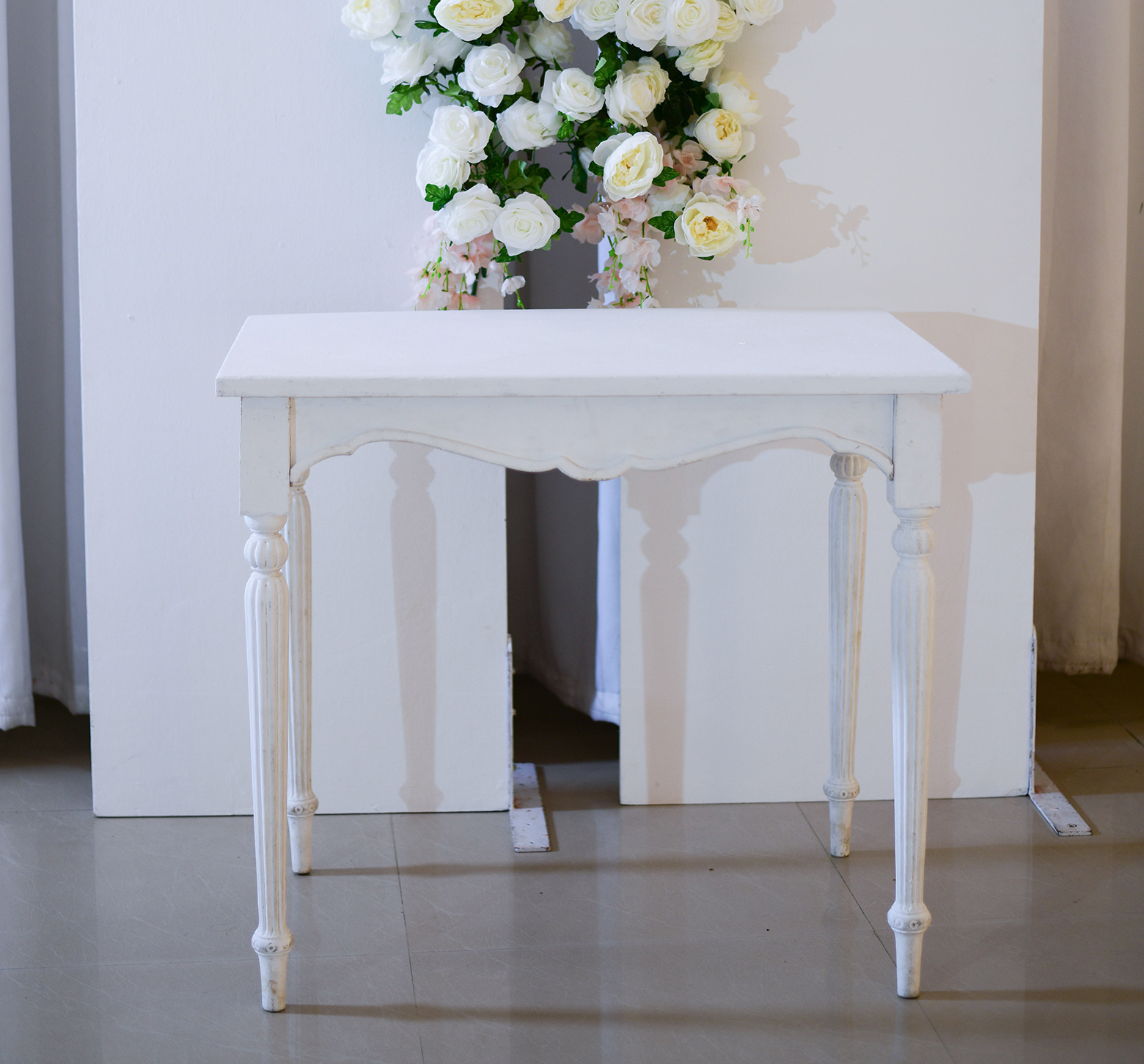 Cake Table Small | Fari Arts